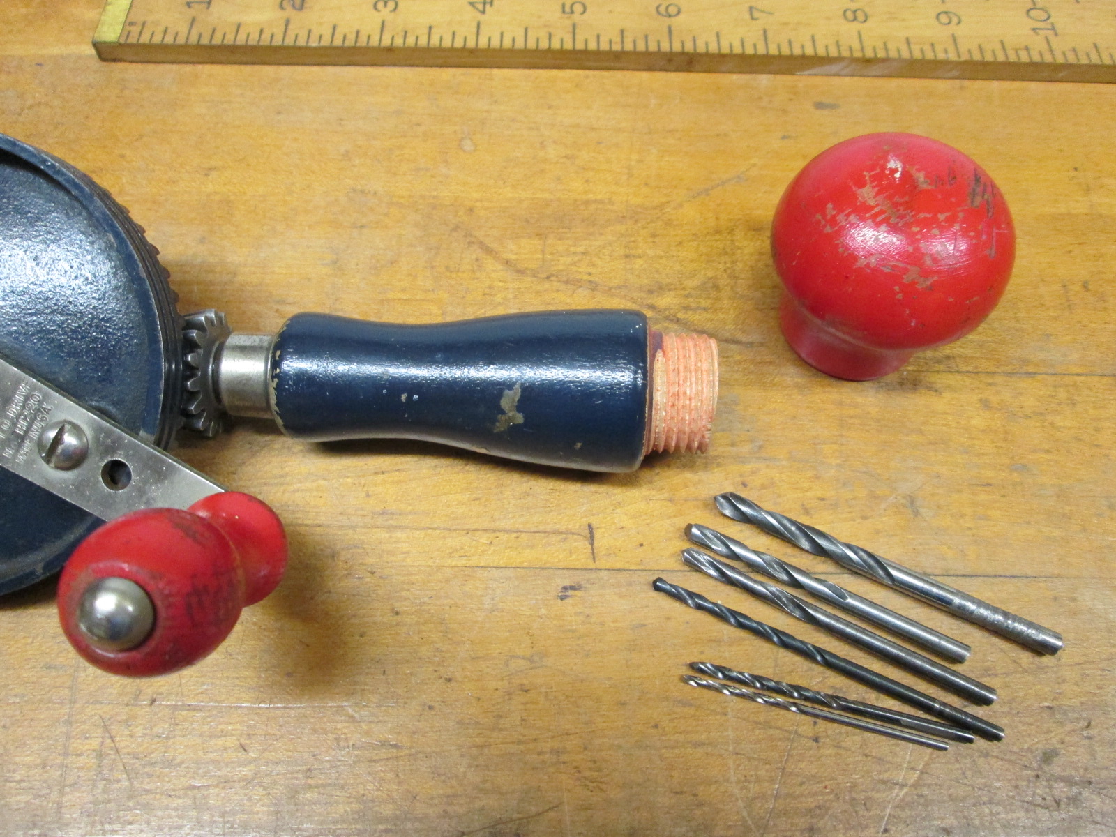 Stanley Hand Drill Egg Beater Type H1220 HY-LO DRIVE | TIAS — The ...