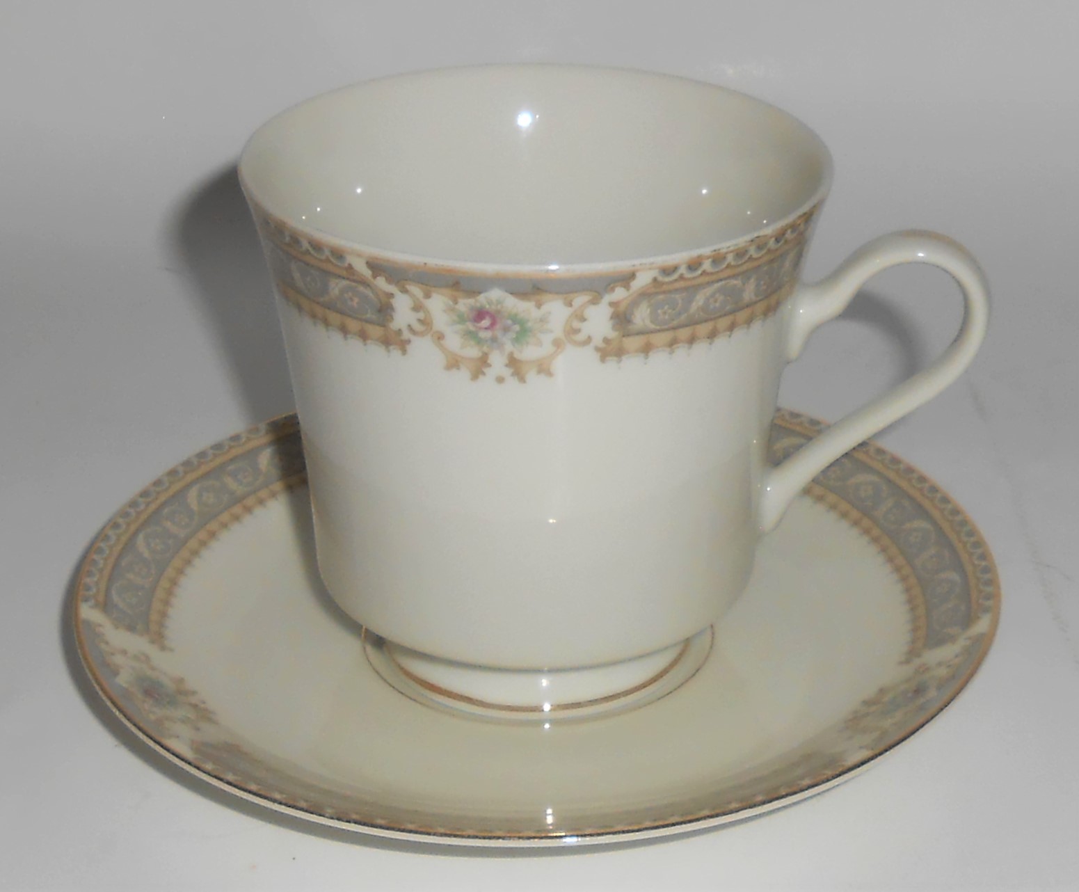 Mikasa Fine China M2002 Richelieu w/Gold Cup & Saucer | TIAS — The ...